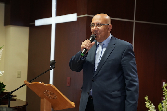 Aram I Awards ‘Cilician Prince’ Medal to Garo and Sosse Eshgian ...