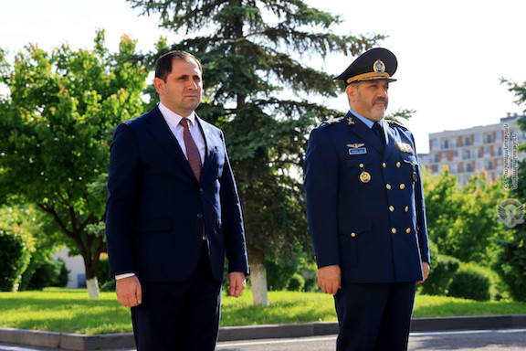 Armenian, Iranian Defense Minister Discuss Regional Security - Asbarez.com