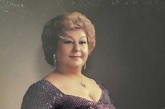 Elise Tashjian Diamond, Renowned Opera Singer, Passes Away - Asbarez.com