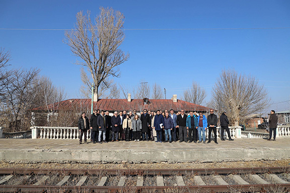 Armenian, Turkish Representatives Meet at Border - Asbarez.com